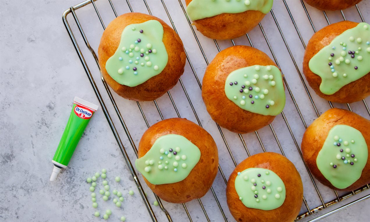 Fastelavnsboller opskrift | Dr. Oetker